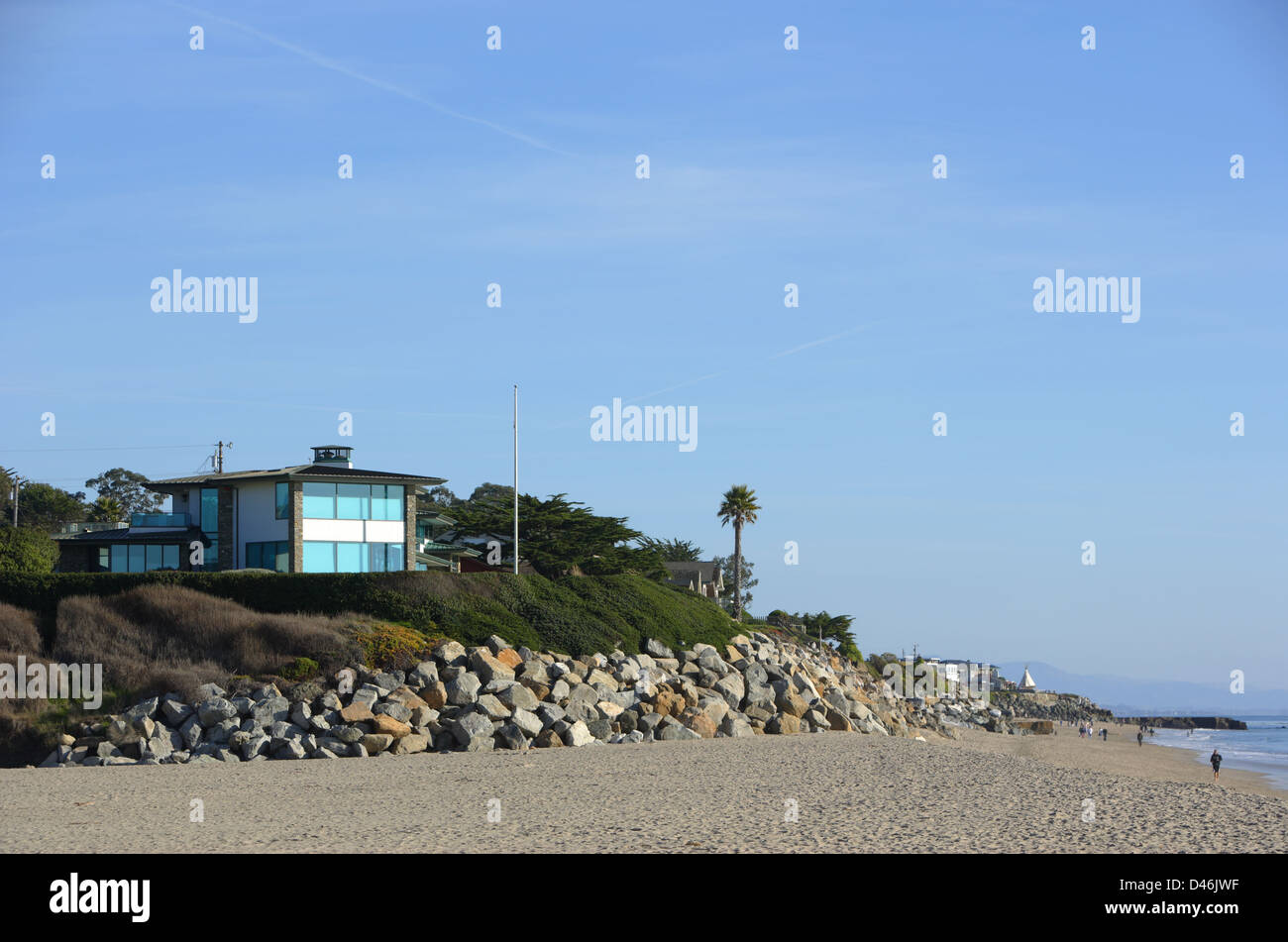 Luxury home with a view overlooking the pacific Stock Photo - Alamy