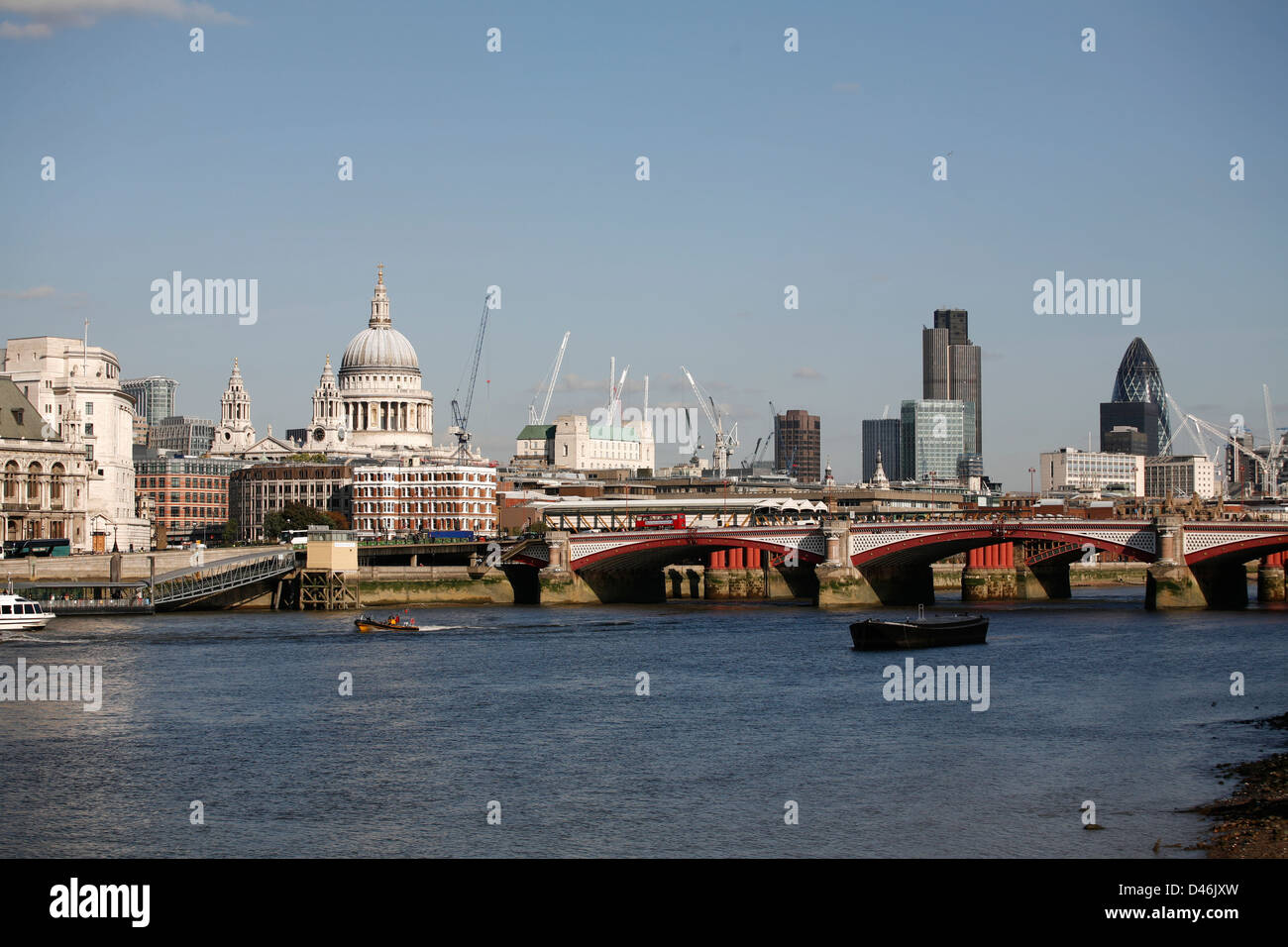 The gherkin london landscape hi-res stock photography and images - Alamy