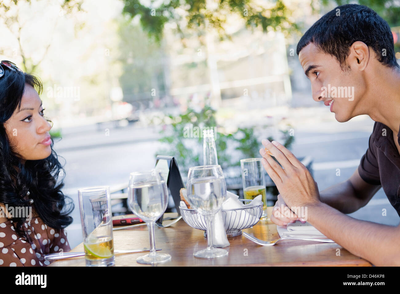 Couple and arguing and cafe hi-res stock photography and images - Alamy