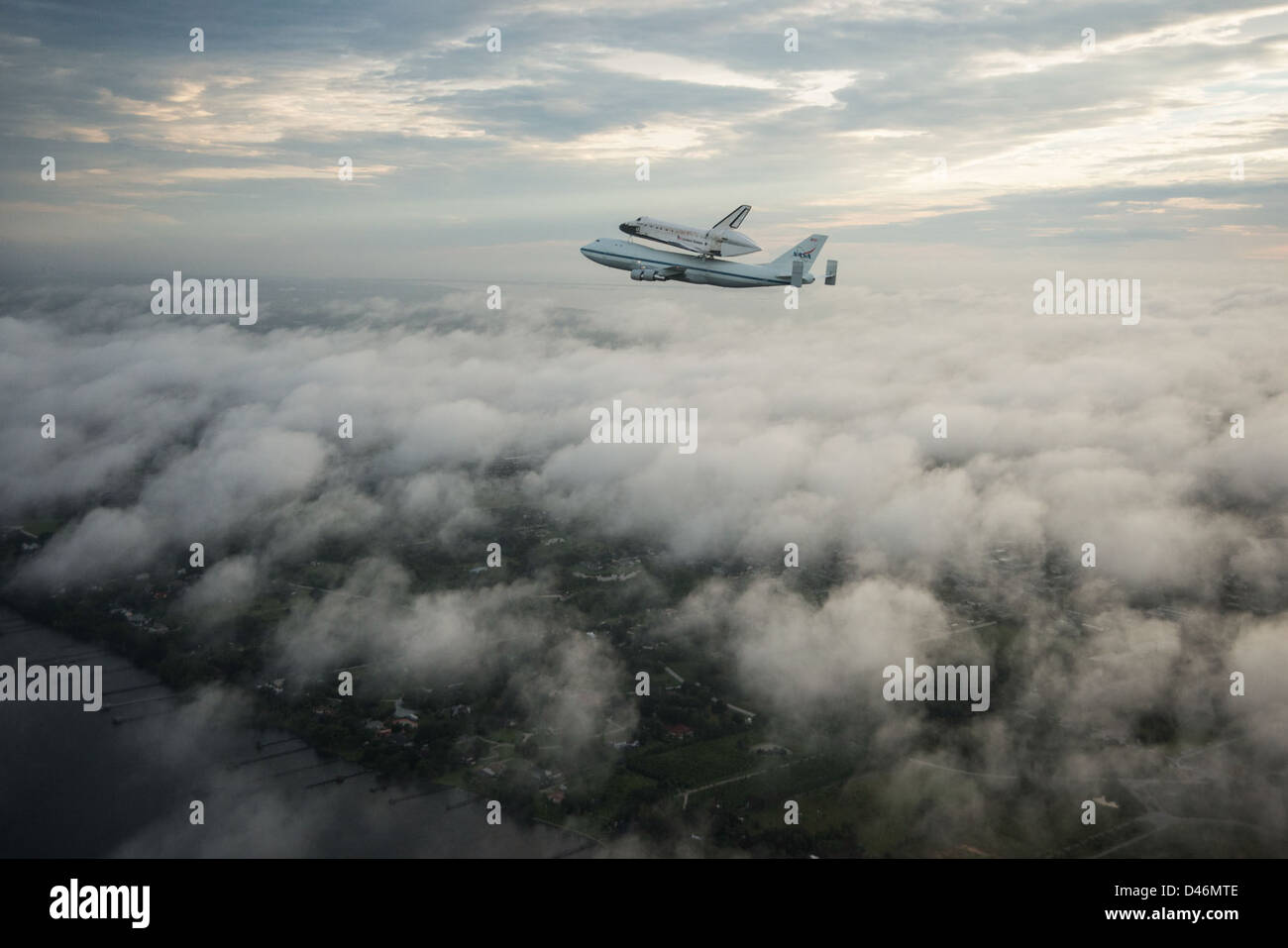 Endeavour Ferried By SCA Over KSC (jsc2012e216867 Stock Photo - Alamy