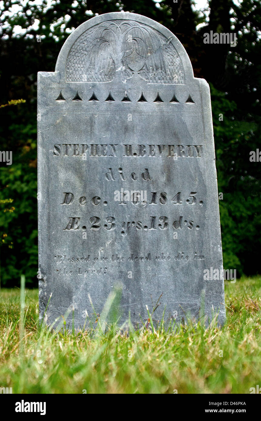 19th century headstone grave hi-res stock photography and images - Alamy