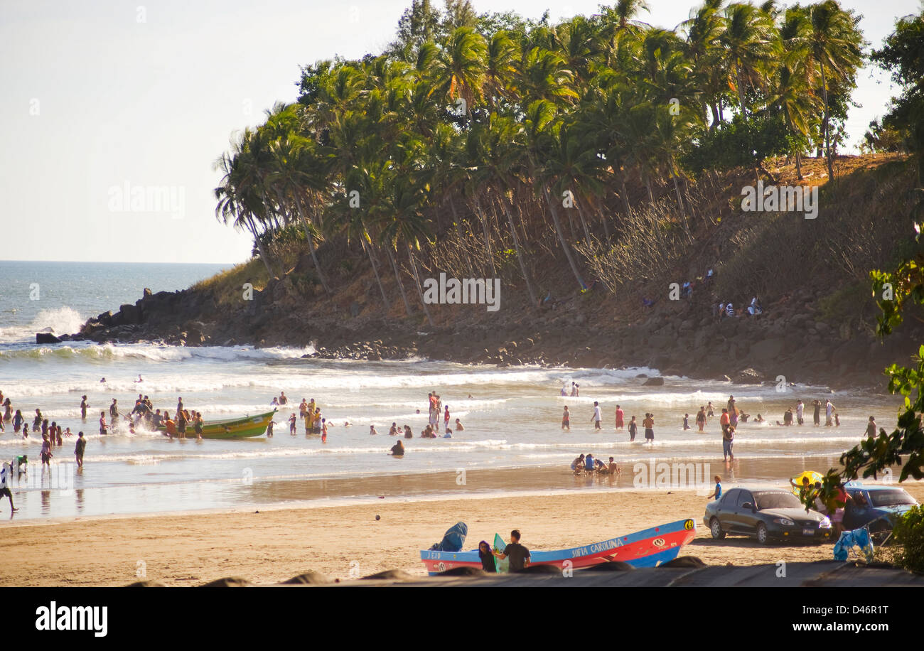 Playa EL Cuco, El Salvador Stock Photo - Alamy