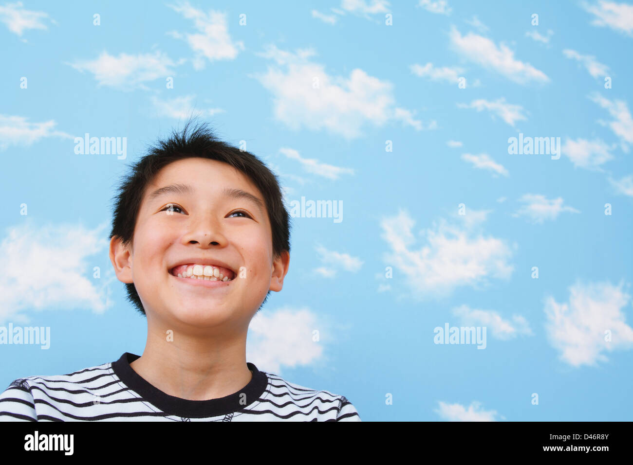 Smiling child wallpaper hi-res stock photography and images - Alamy