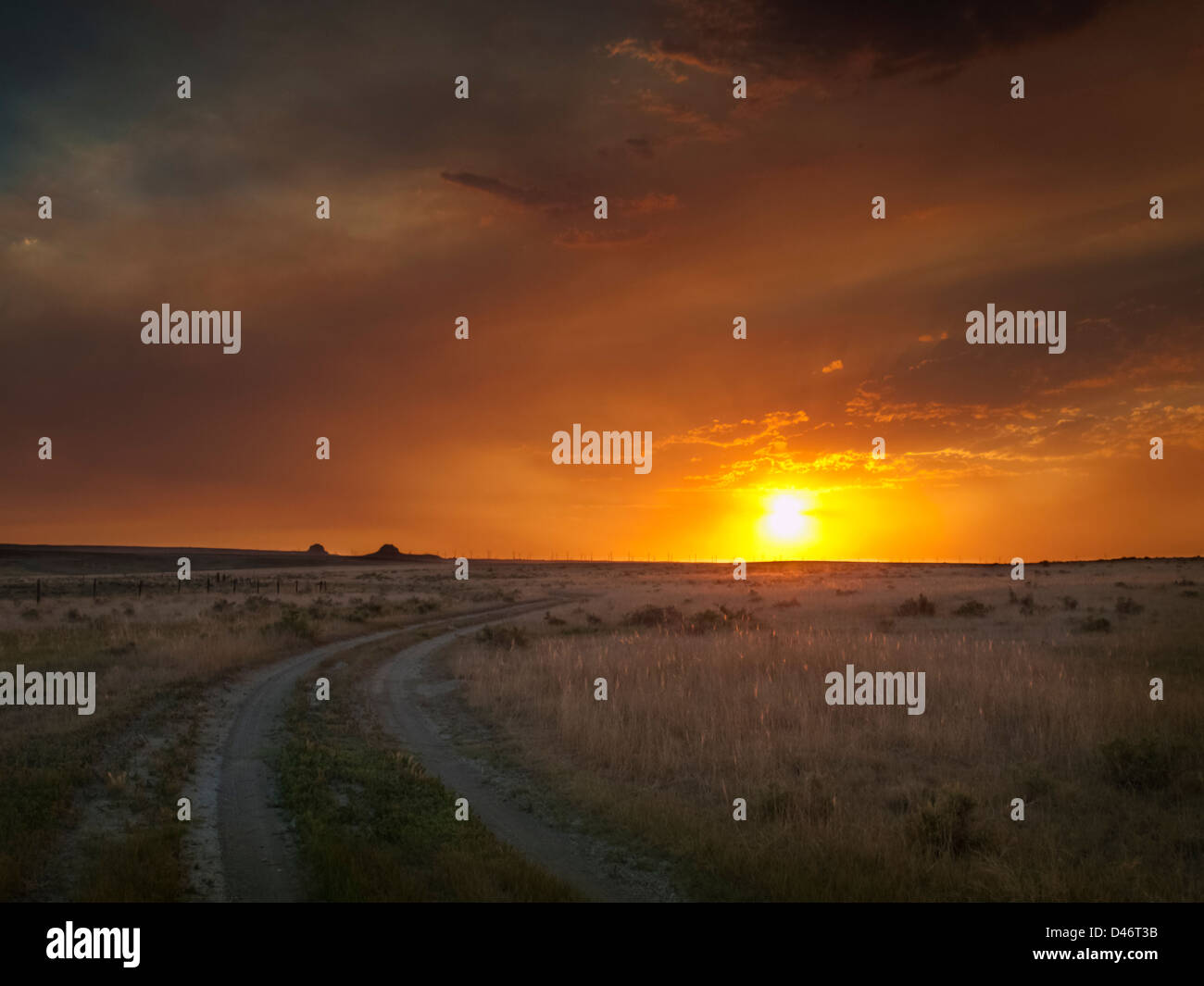 Dramatic sunset at Pawnee National Grassland in Weld County, of ...