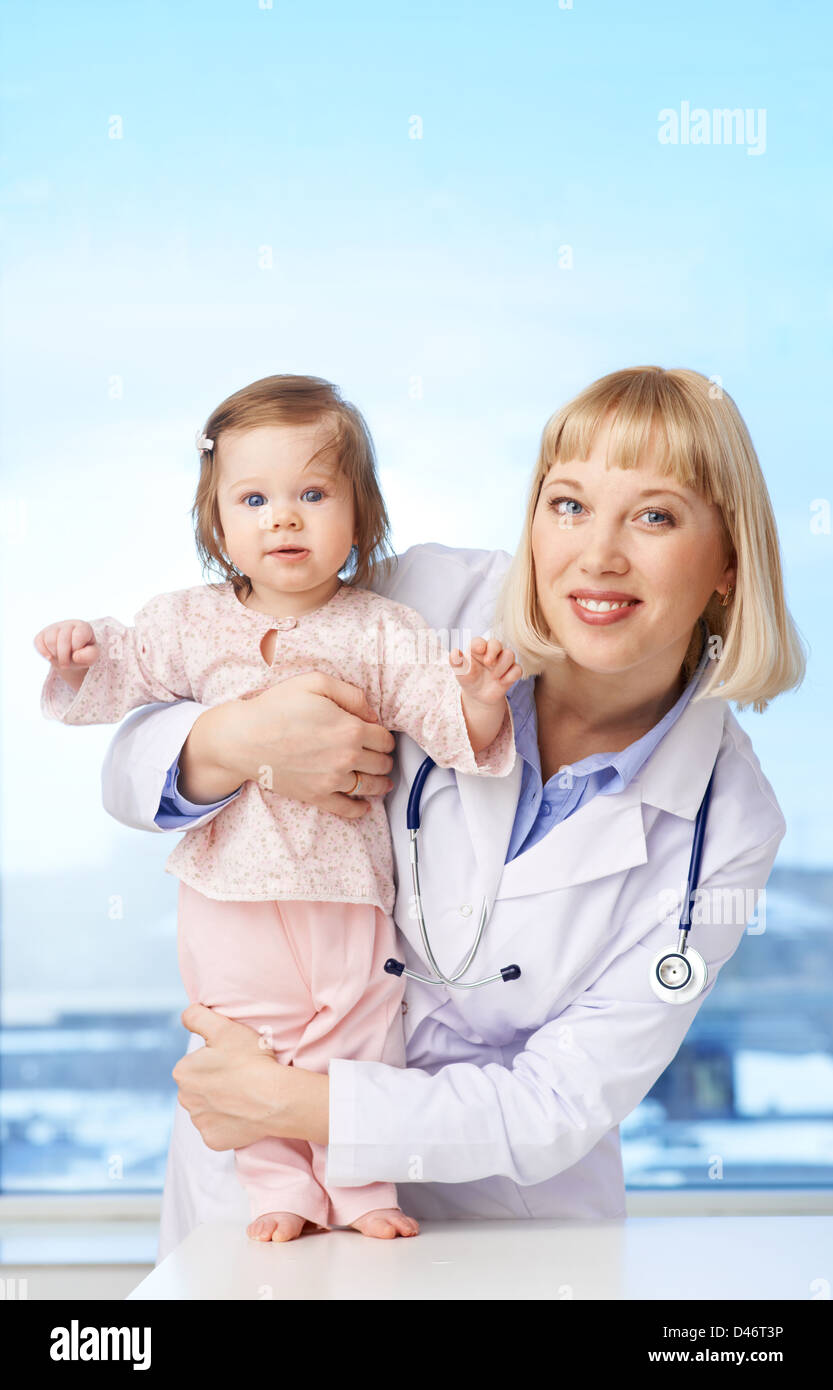 Pediatrician vertical hi-res stock photography and images - Alamy