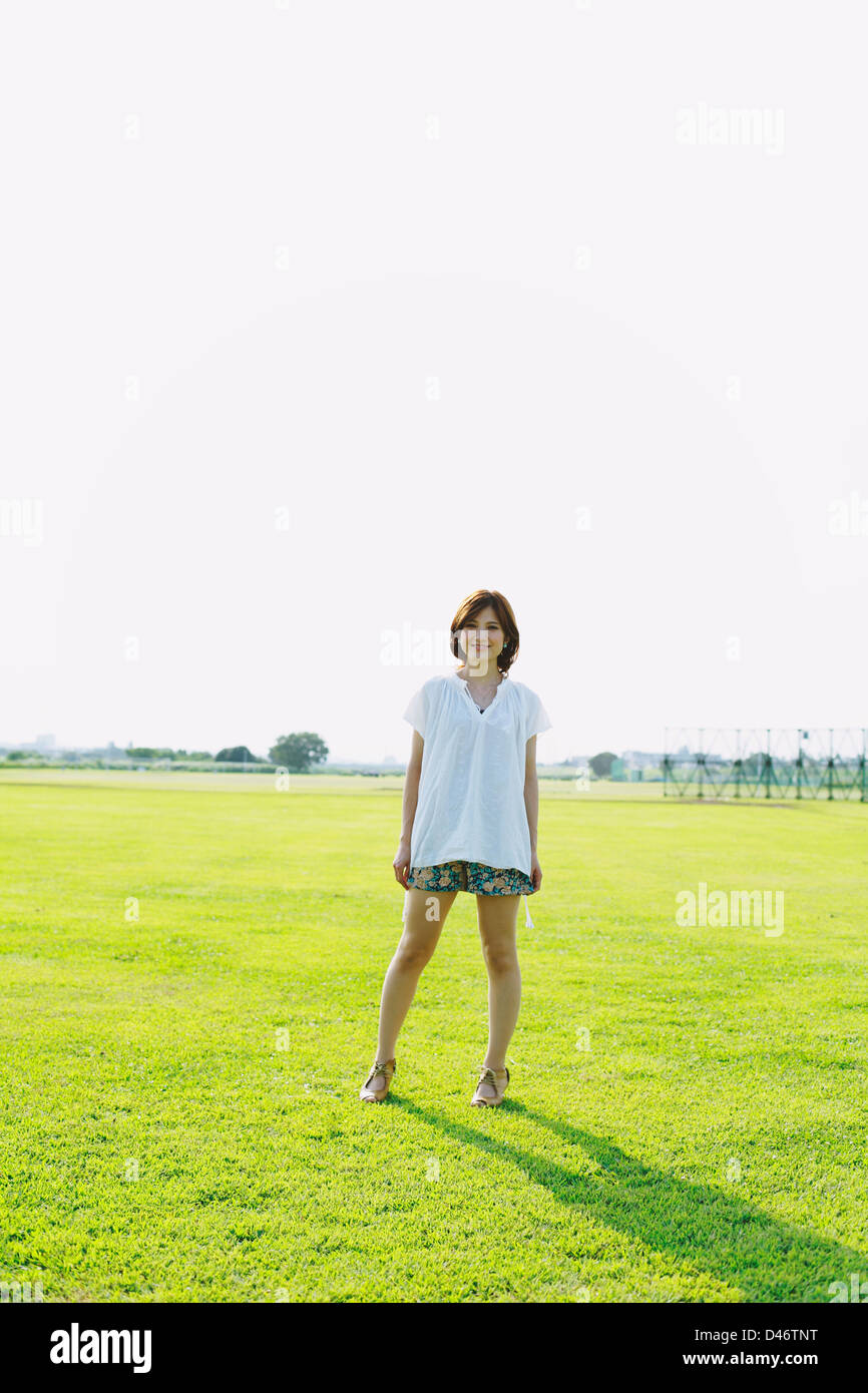Woman whole body standing hi-res stock photography and images - Alamy