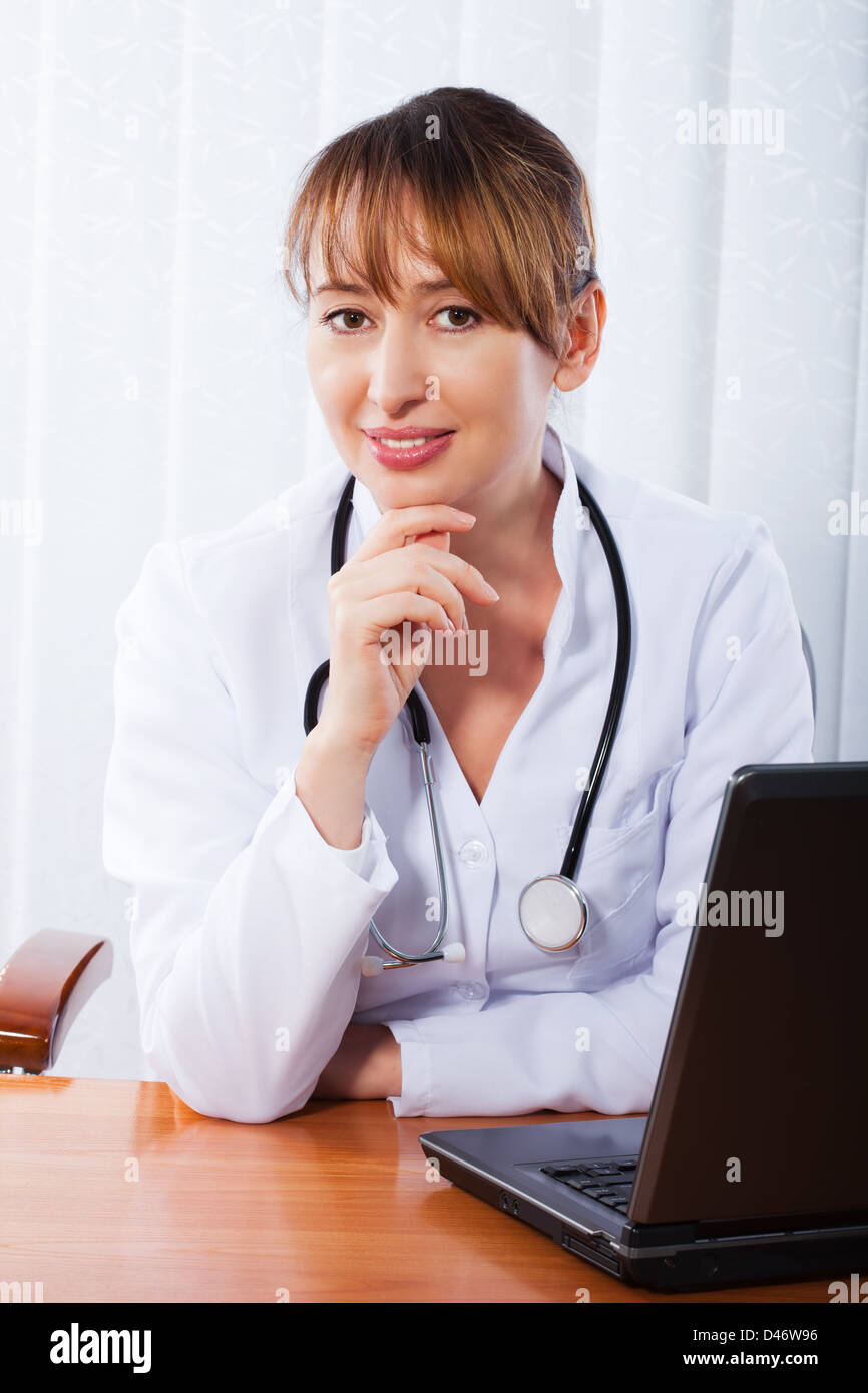Doctor working in hospital Stock Photo - Alamy