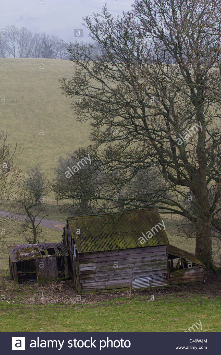 Wooden Shed Falling Down High Resolution Stock Photography and Images ...