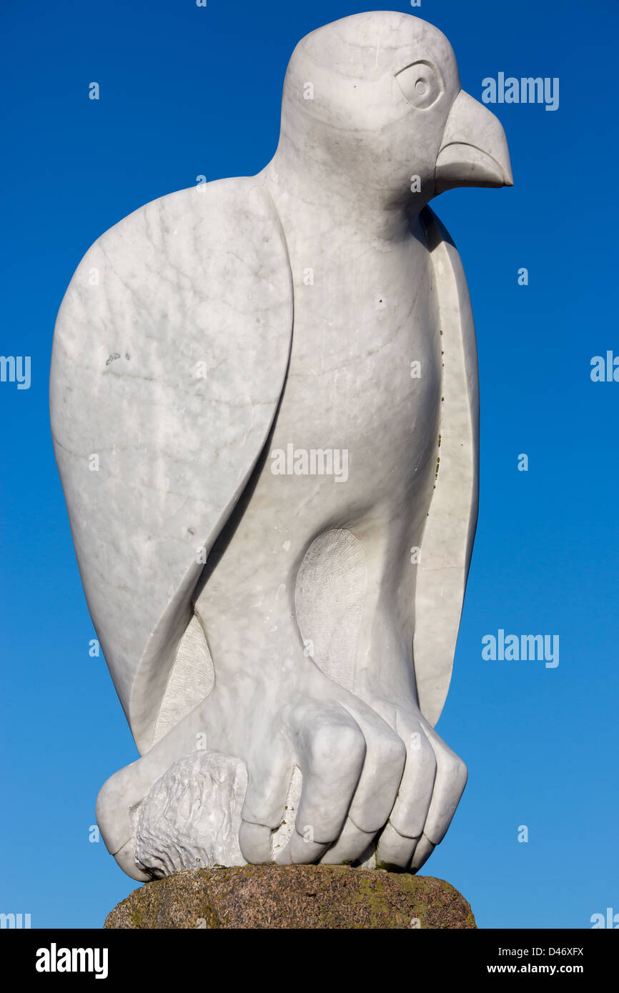The bird sculpture on The Stone Pier at Morecambe Stock Photo - Alamy