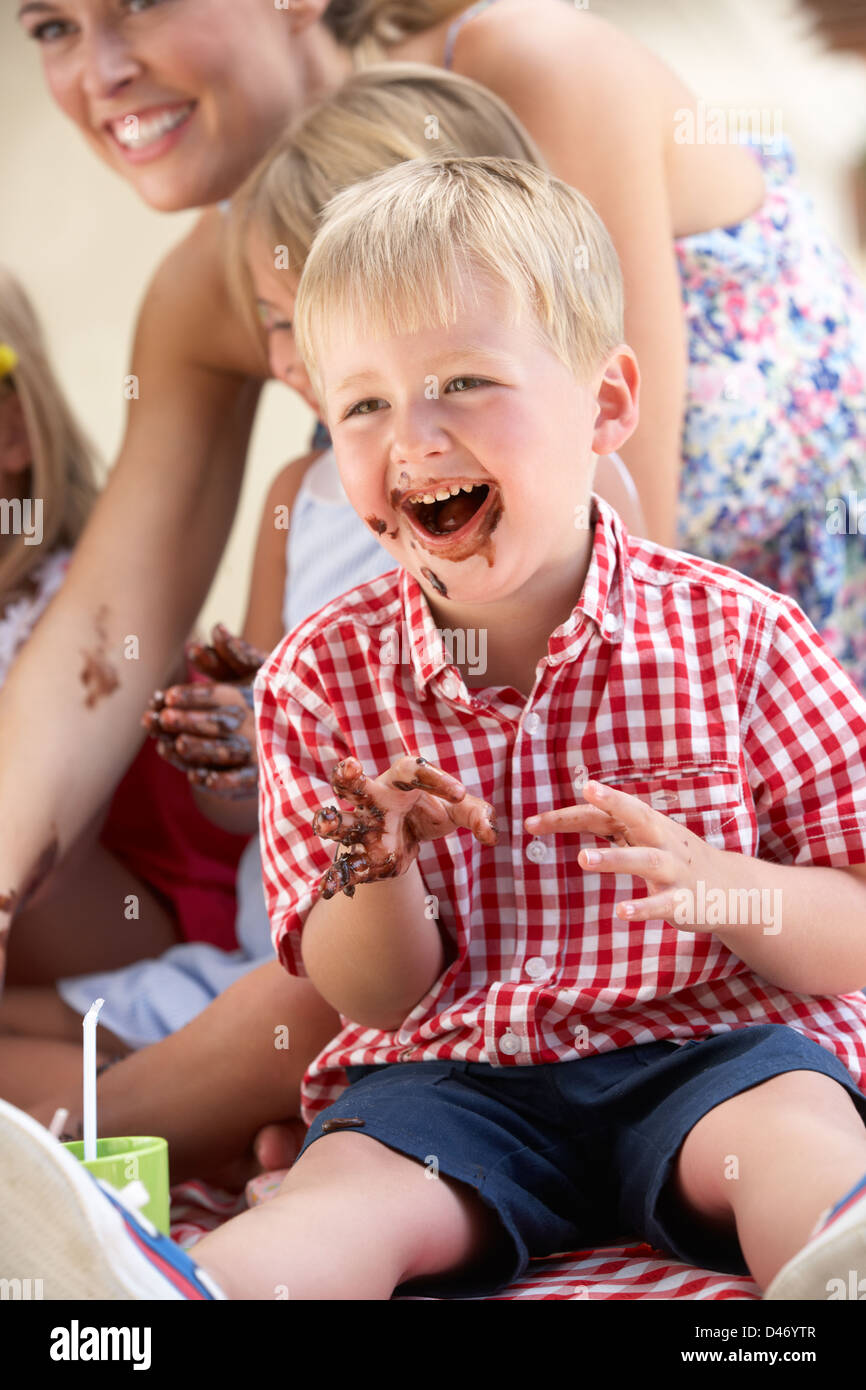 5 year old boy birthday cake hi-res stock photography and images - Alamy