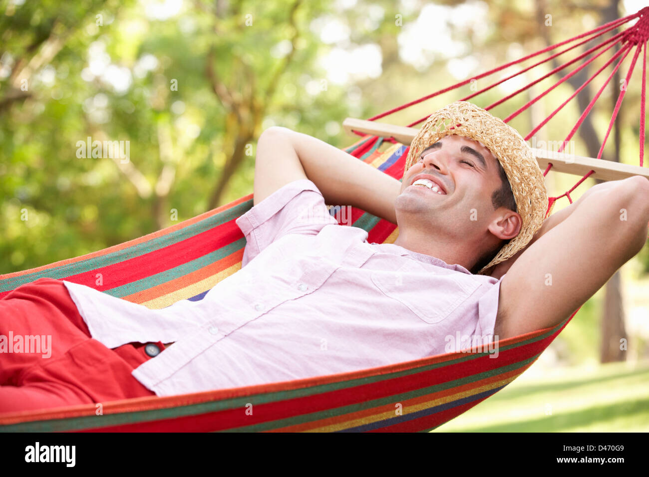 Swinging hammock hi-res stock photography and images - Alamy