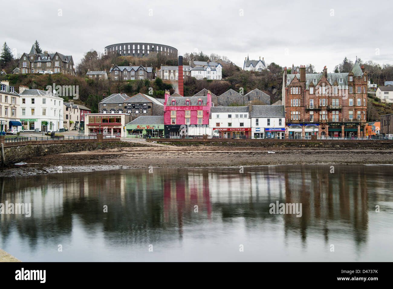 Waterfront oban hi-res stock photography and images - Alamy