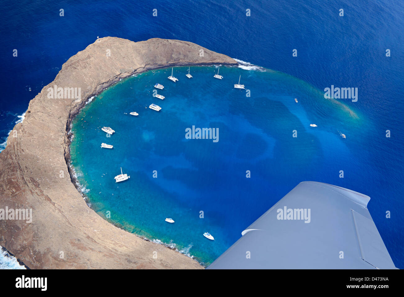 Molokini crater hi-res stock photography and images - Alamy