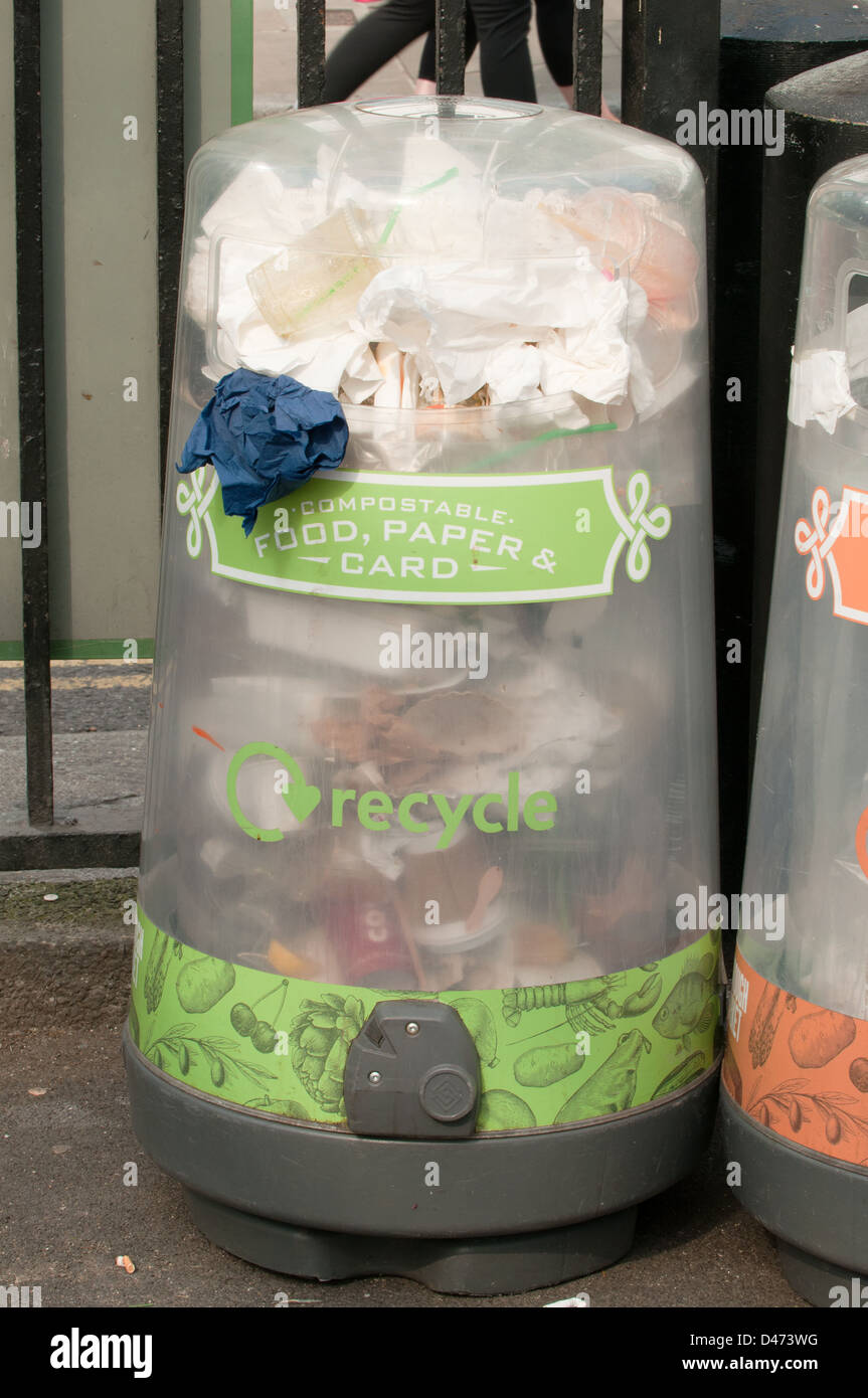 Recycling bin food paper hi-res stock photography and images - Alamy