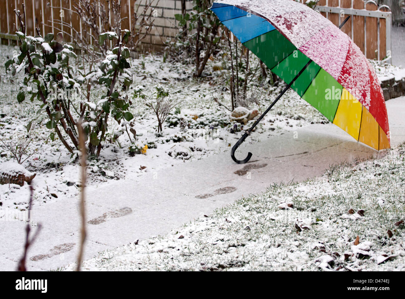 Umbrella with snow hi-res stock photography and images - Alamy