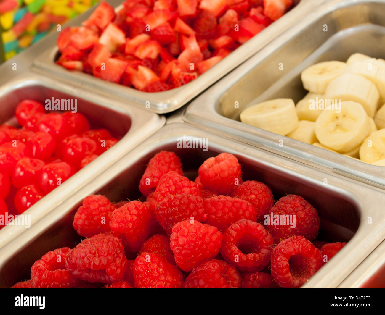 ‎Frozen yogurt toppings bar. Yogurt toppings ranging from fresh fruits ...