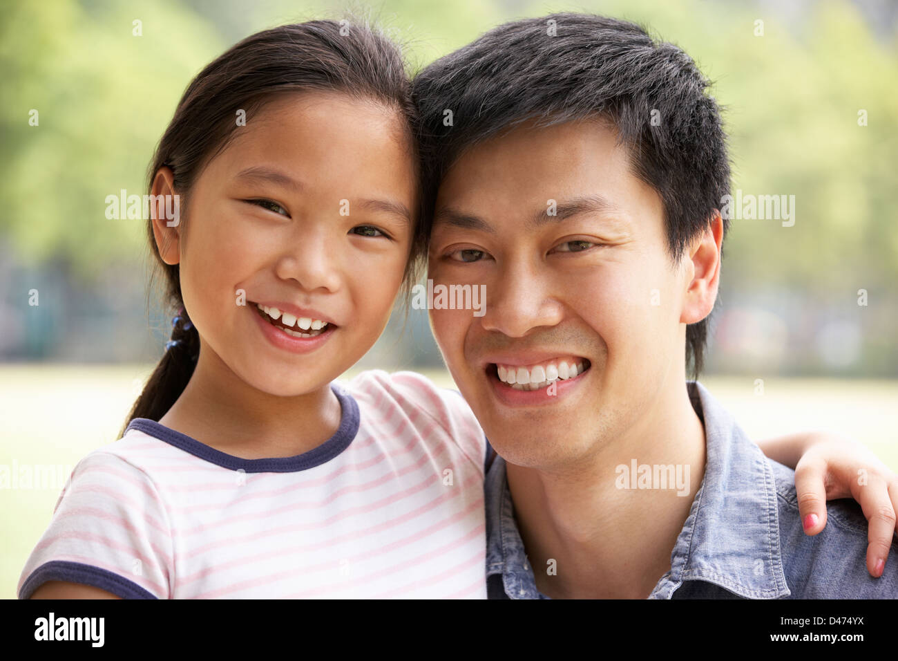 Portrait chinese father adult daughter hi-res stock photography and ...