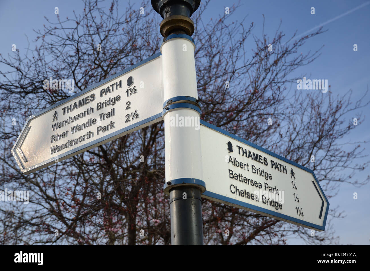 A Thames Path sign Stock Photo - Alamy