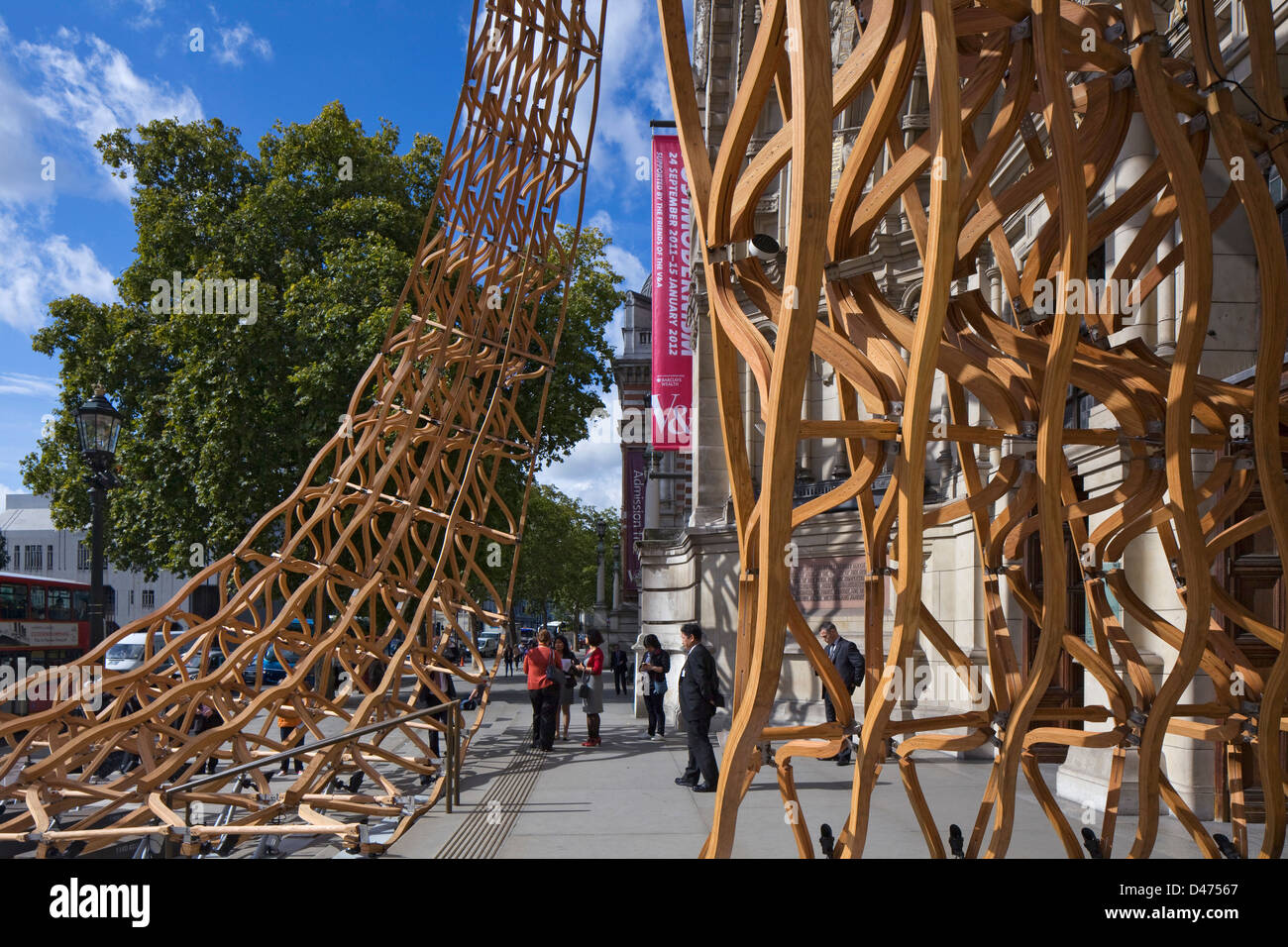 Timber Wave, Installation for London Design Festival 2011, London ...
