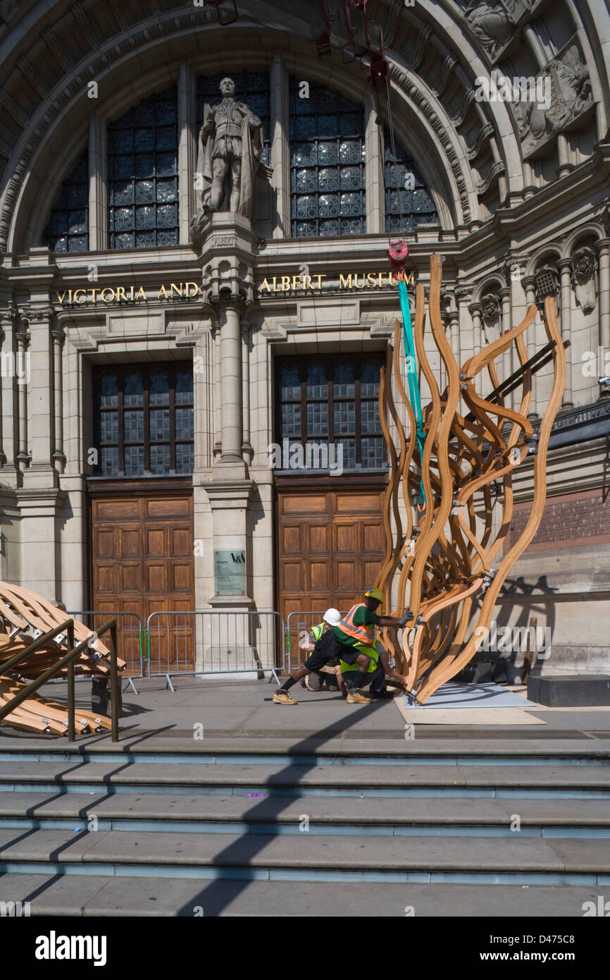 Sorting installation hi-res stock photography and images - Alamy