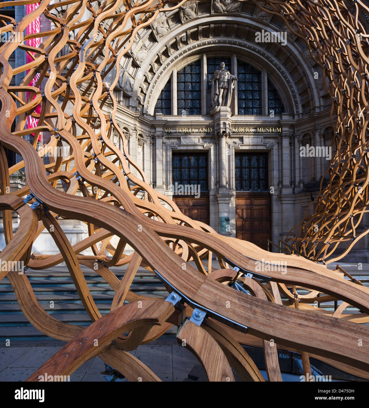 Timber Wave, Installation for London Design Festival 2011, London ...
