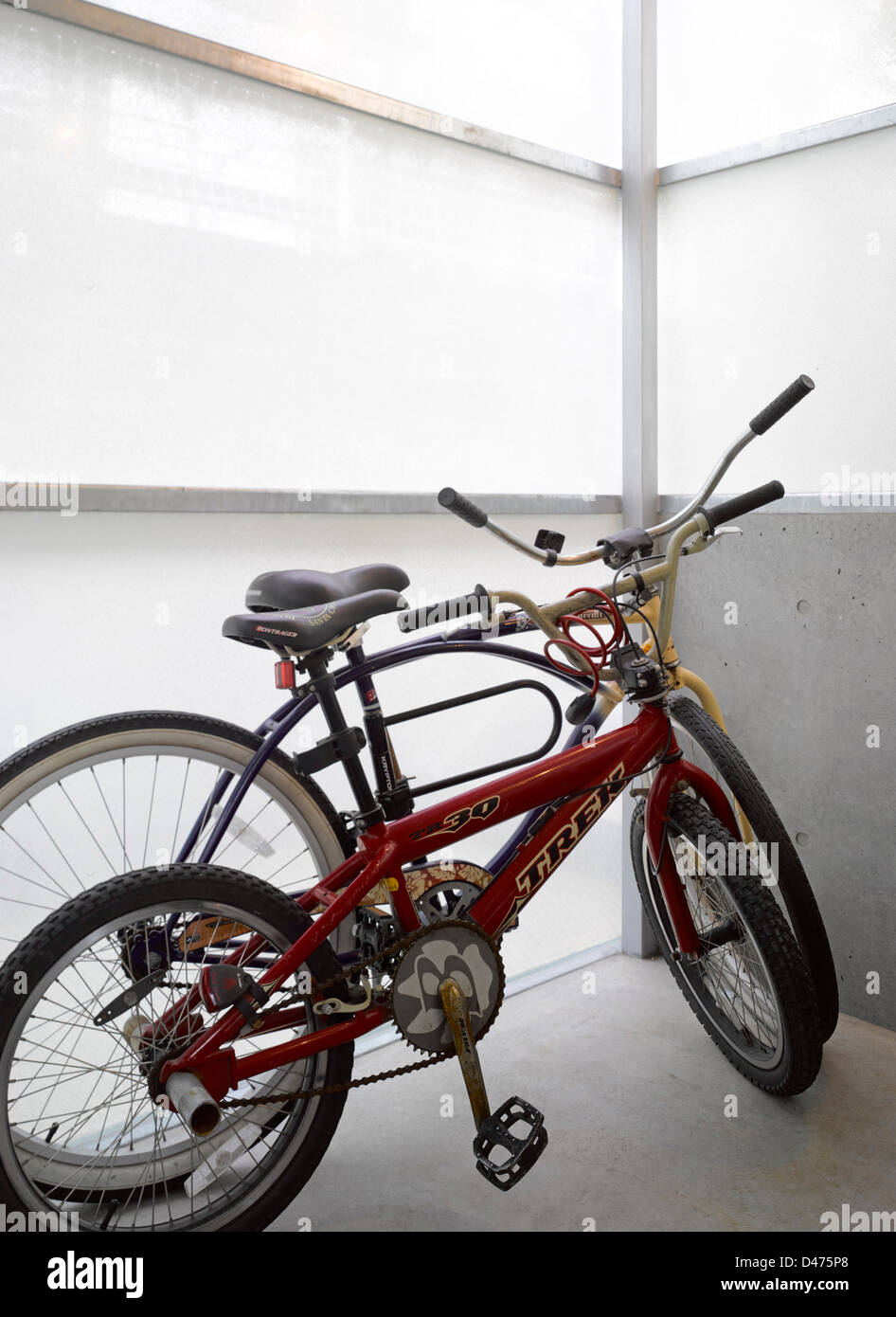 The mist house tokyo japan architect hi-res stock photography and ...