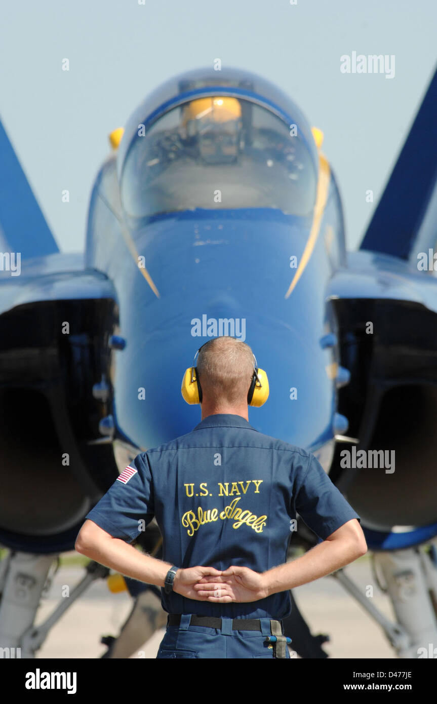 Enlisted pilot hi-res stock photography and images - Alamy