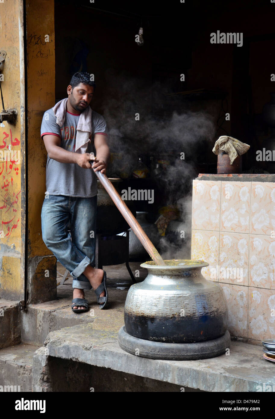 Cooking breakfast early morning Lahore Pakistan Stock Photo - Alamy