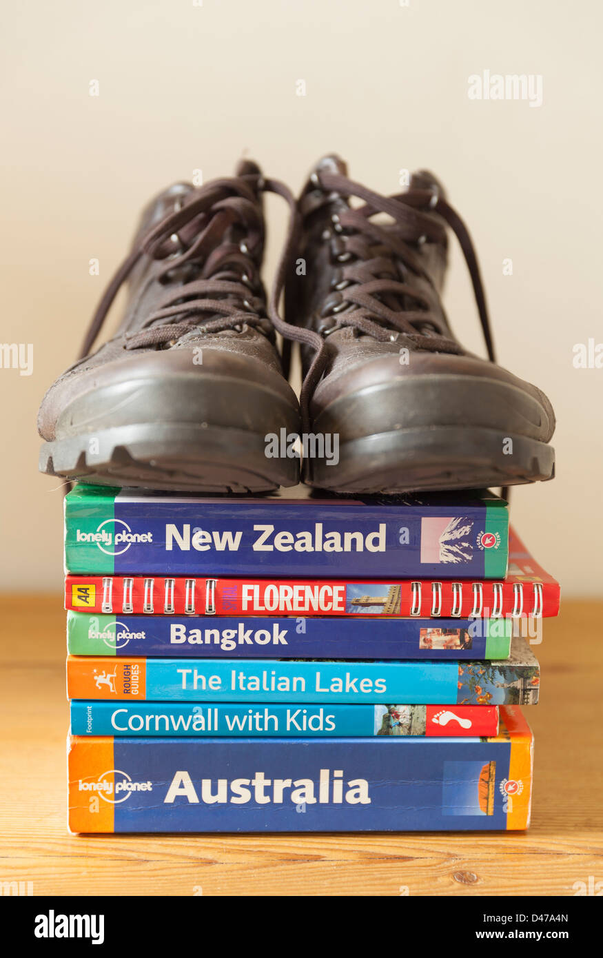 Travel books hi-res stock photography and images - Alamy