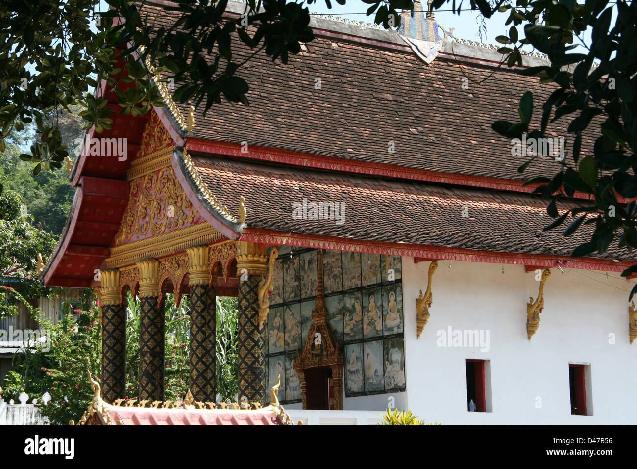 Wat (temple) in Luang Prabang Stock Photo - Alamy