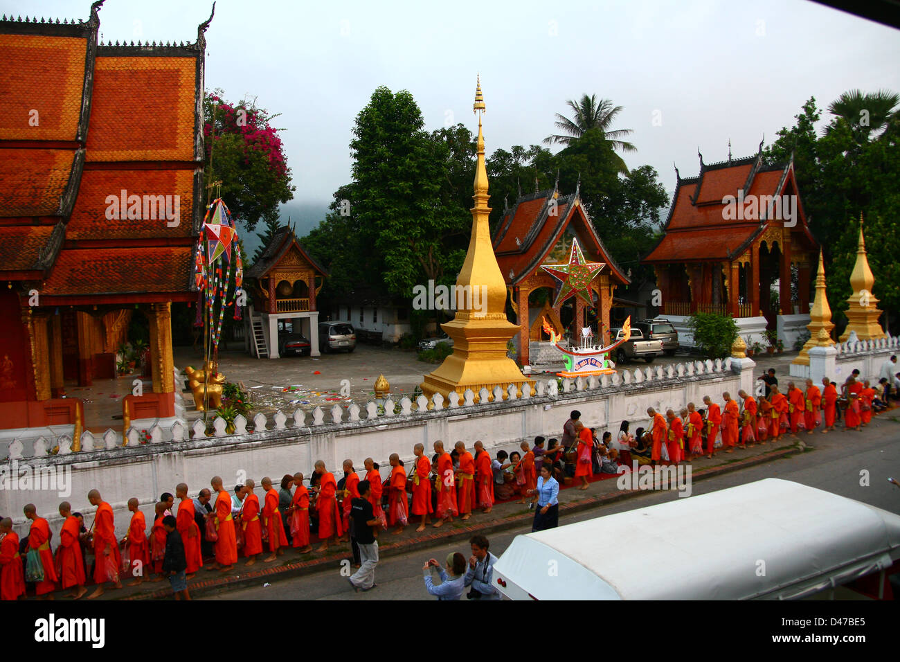 Luang prabang monks meditating hi-res stock photography and images - Alamy