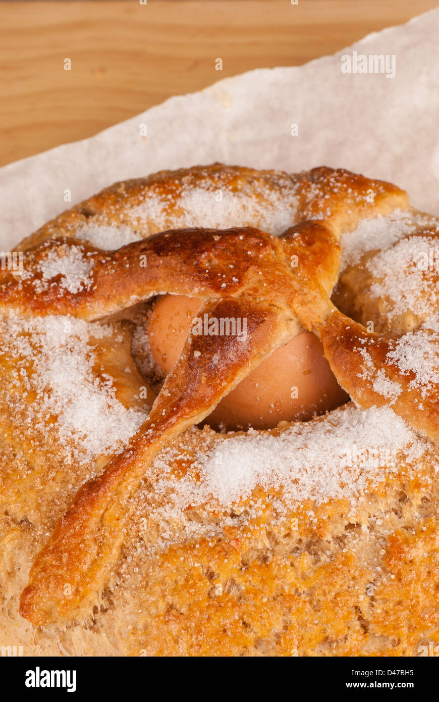 Mona traditional spanish cake egg hi-res stock photography and images ...