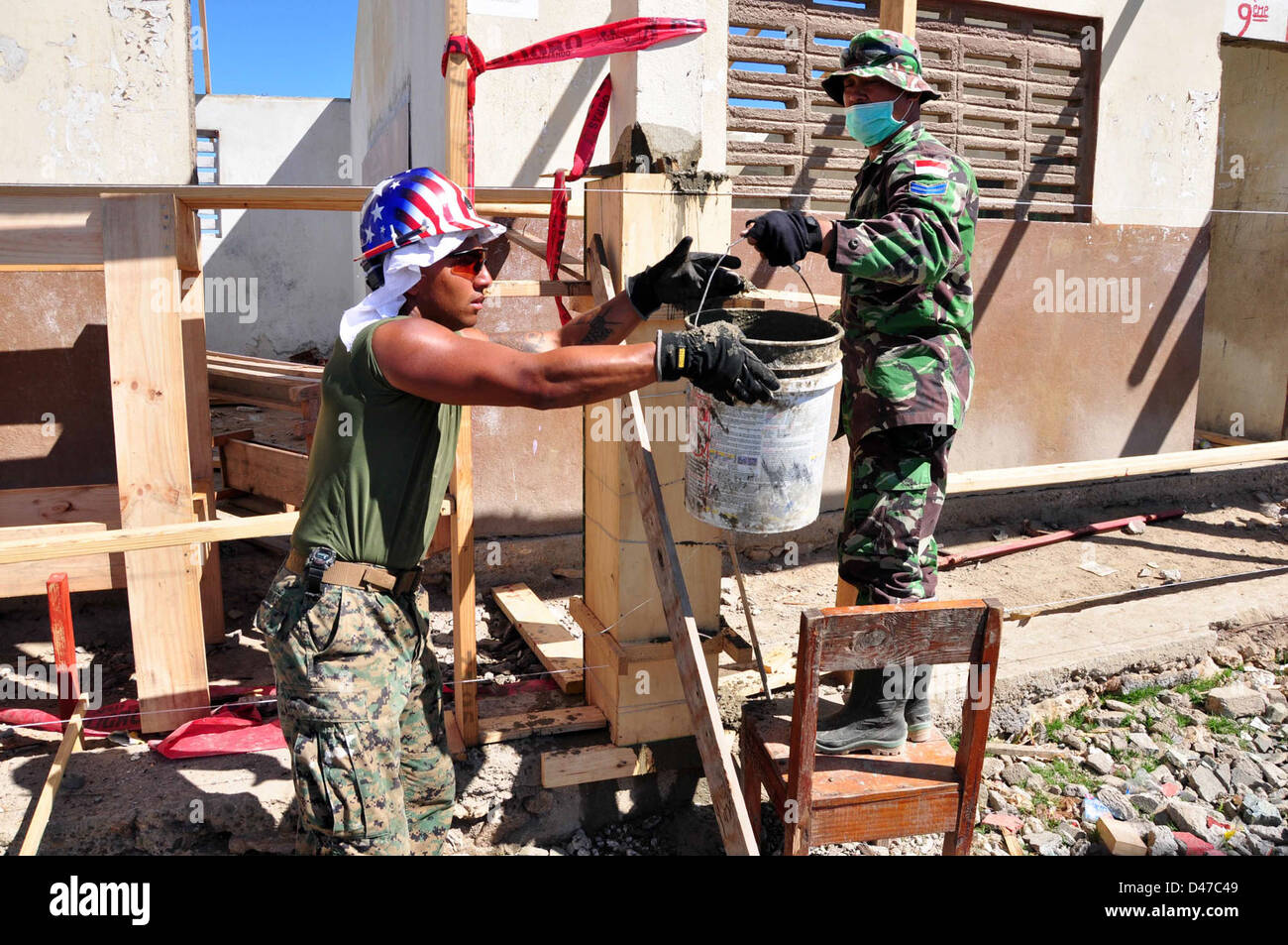 Indonesian military engineering contingent hi-res stock photography and ...