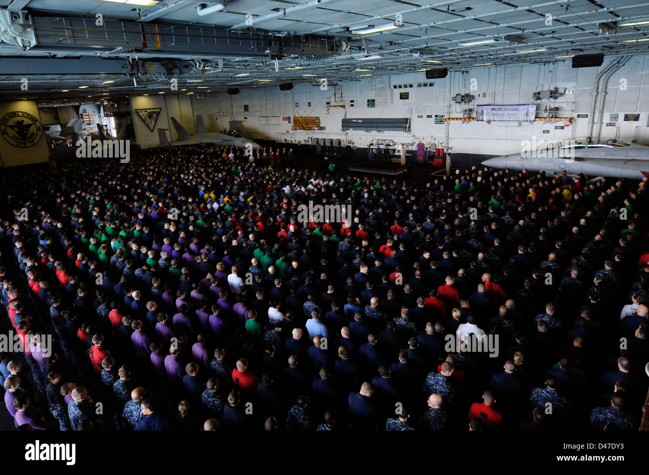 Call in the hangar bay aboard the nimitz class aircraft carrier hi-res ...