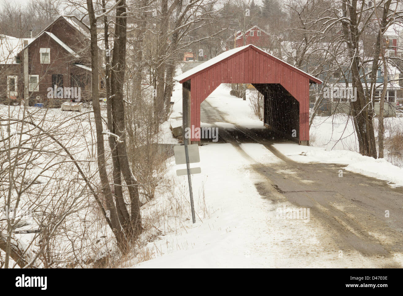 Covered Bridge, Jeffersonville, Vermont, USA Stock Photo - Alamy