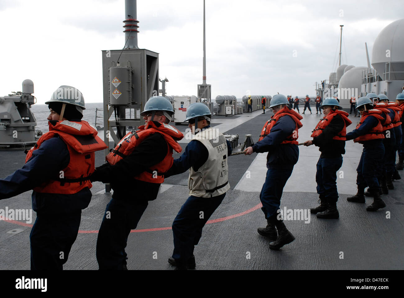Ship handlers hi-res stock photography and images - Alamy