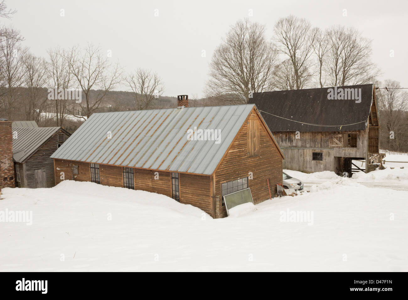Classic rural house hi-res stock photography and images - Alamy