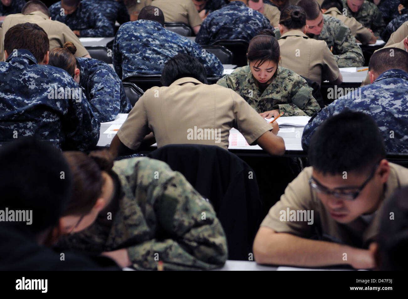 Sailors stationed at Commander Fleet Activities Yokosuka (CFAY) take ...