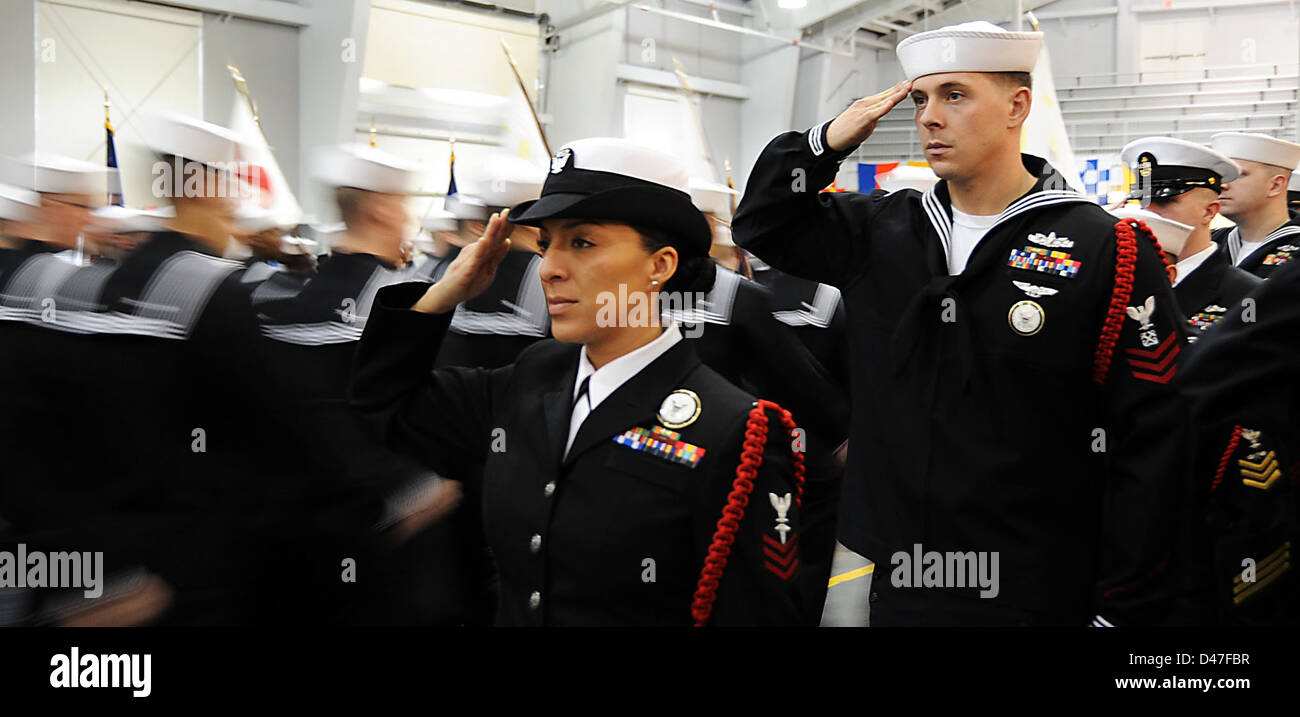 Recruit training command great lakes hi-res stock photography and ...