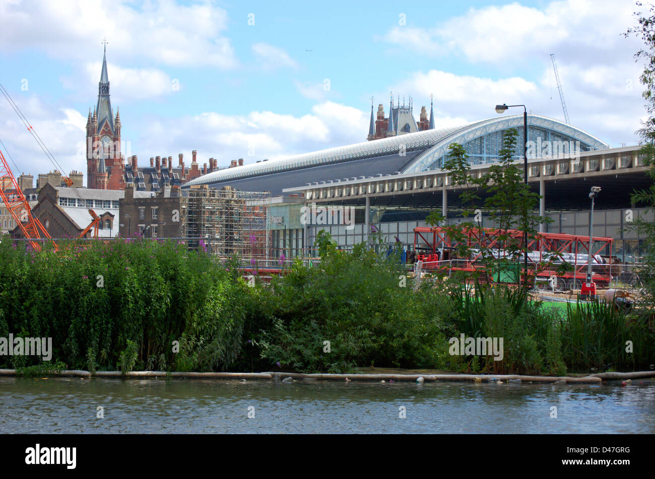 Saint Pancras Station and the Regents Canal in London, England Stock ...