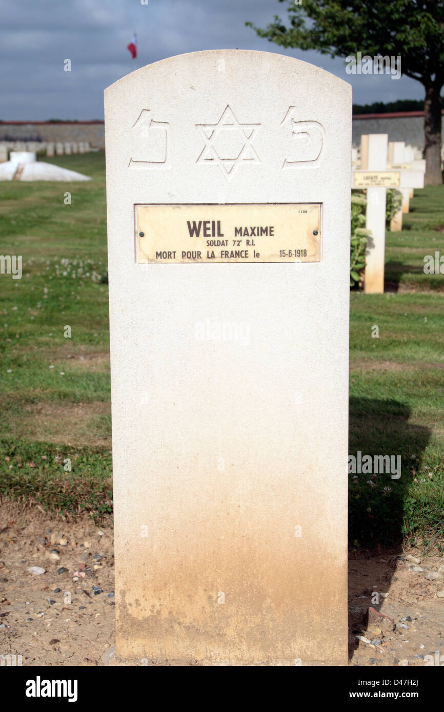 A typical Jewish headstone in the French National Cemetery, Villers ...