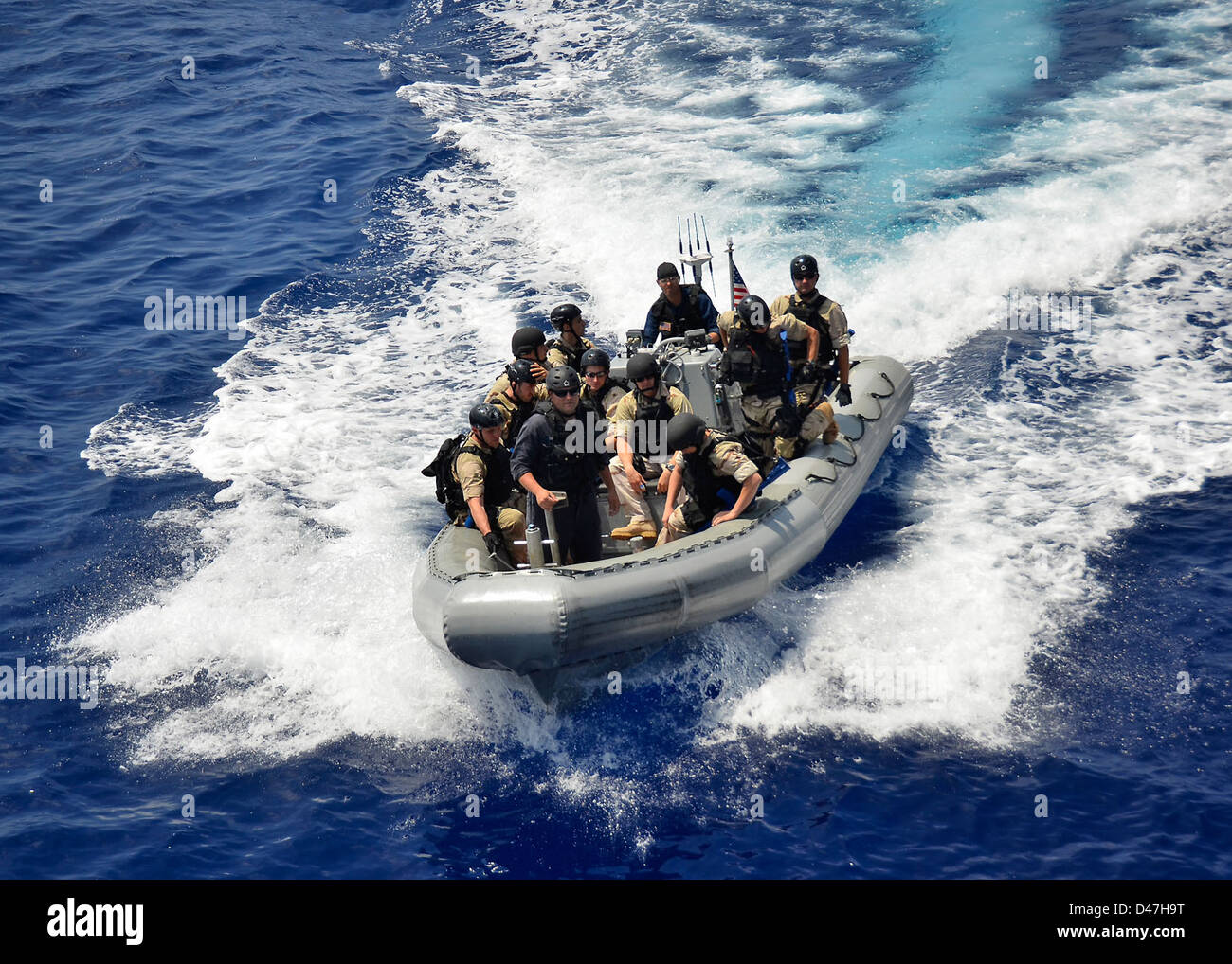 Uss paul hamilton hi-res stock photography and images - Alamy