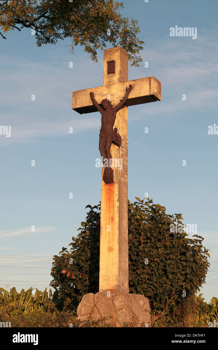 Cross outside the French National Cemetery in Maurepas, Somme, France ...