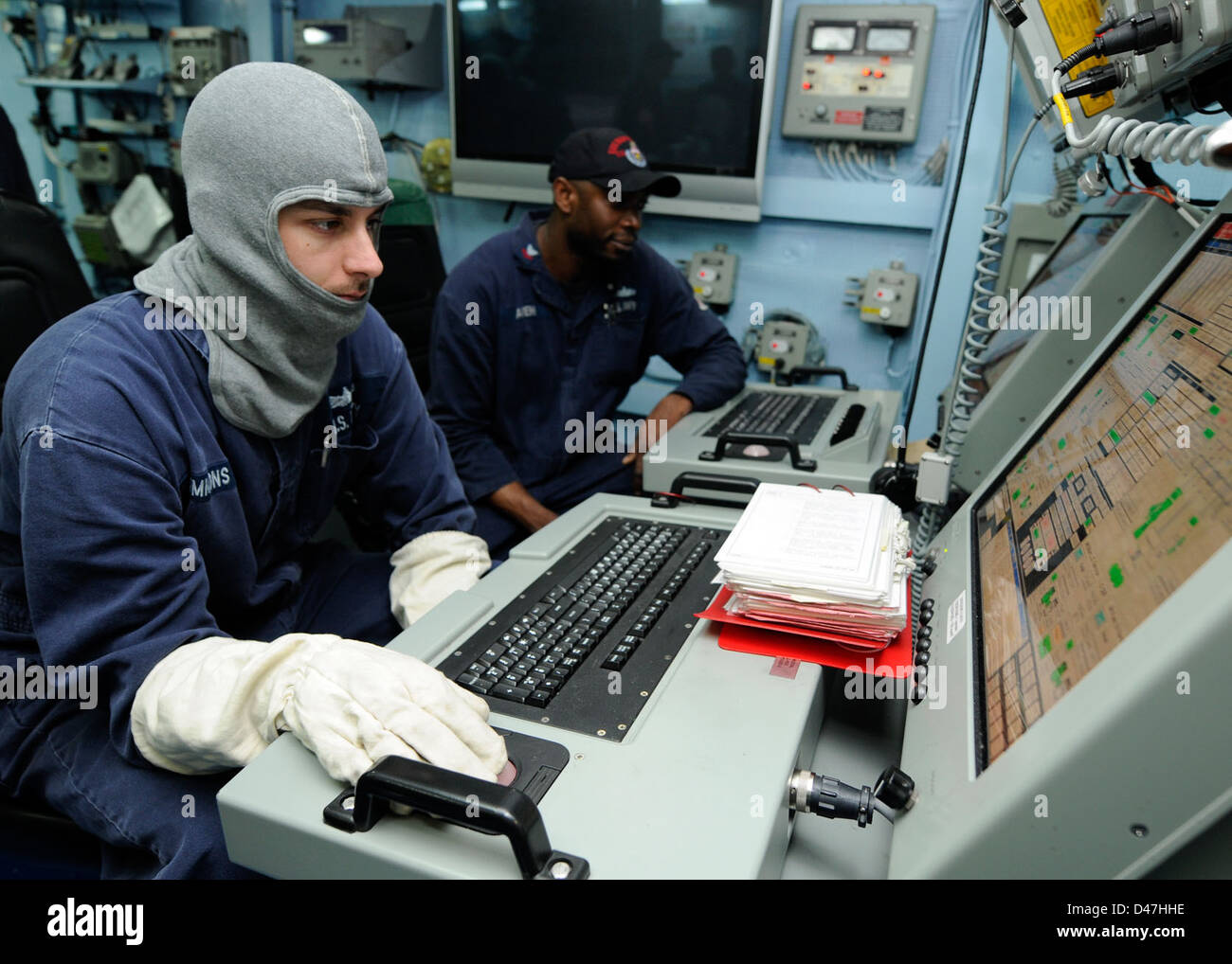 Combat control hi-res stock photography and images - Alamy