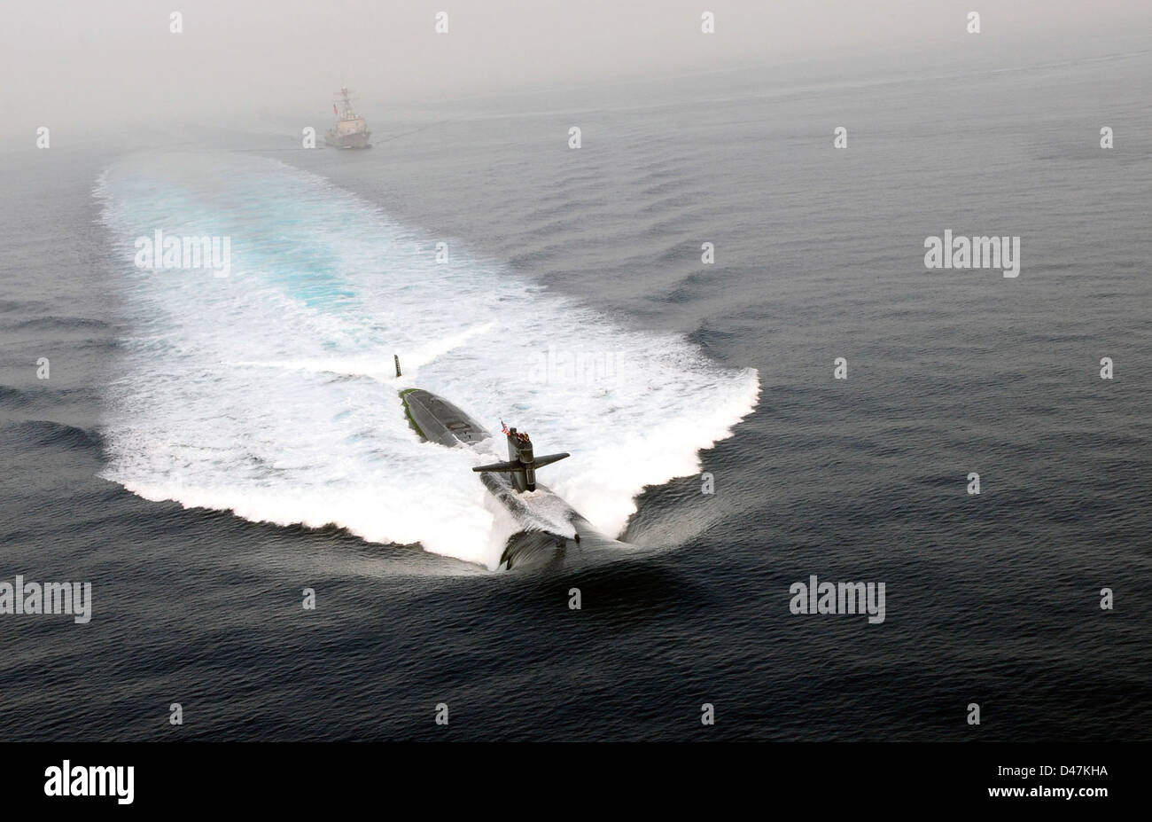 The USS Pittsburgh (SSN 720), a U.S. Navy nuclear-powered submarine ...