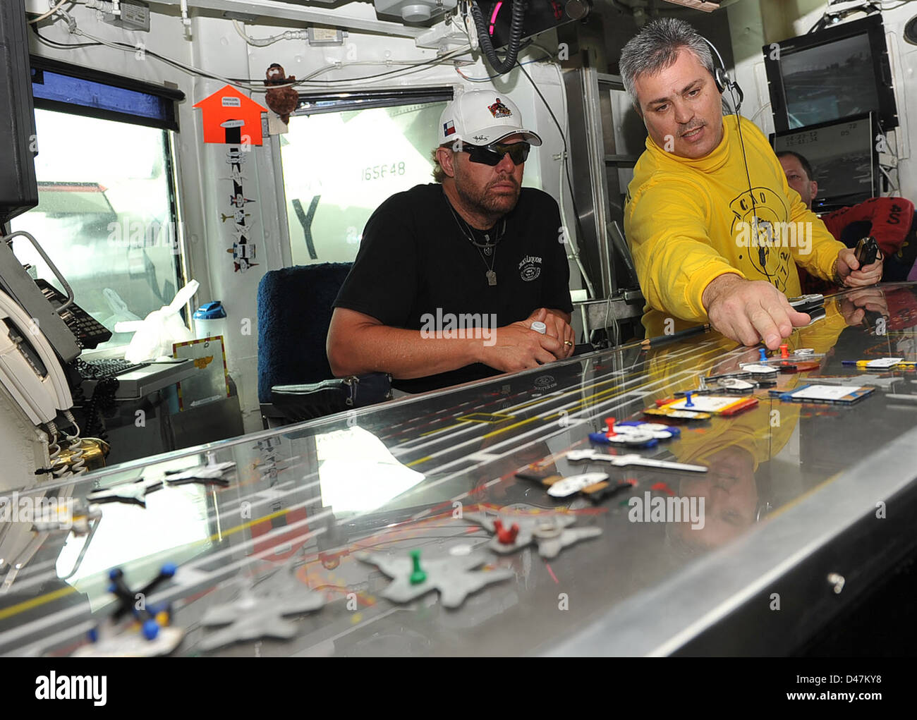 Country music superstar Toby Keith visits the flight deck of a U.S ...