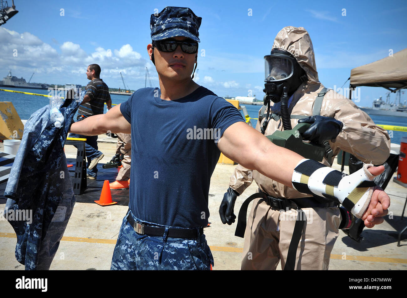 Emergency personnel decontamination station hi-res stock photography ...