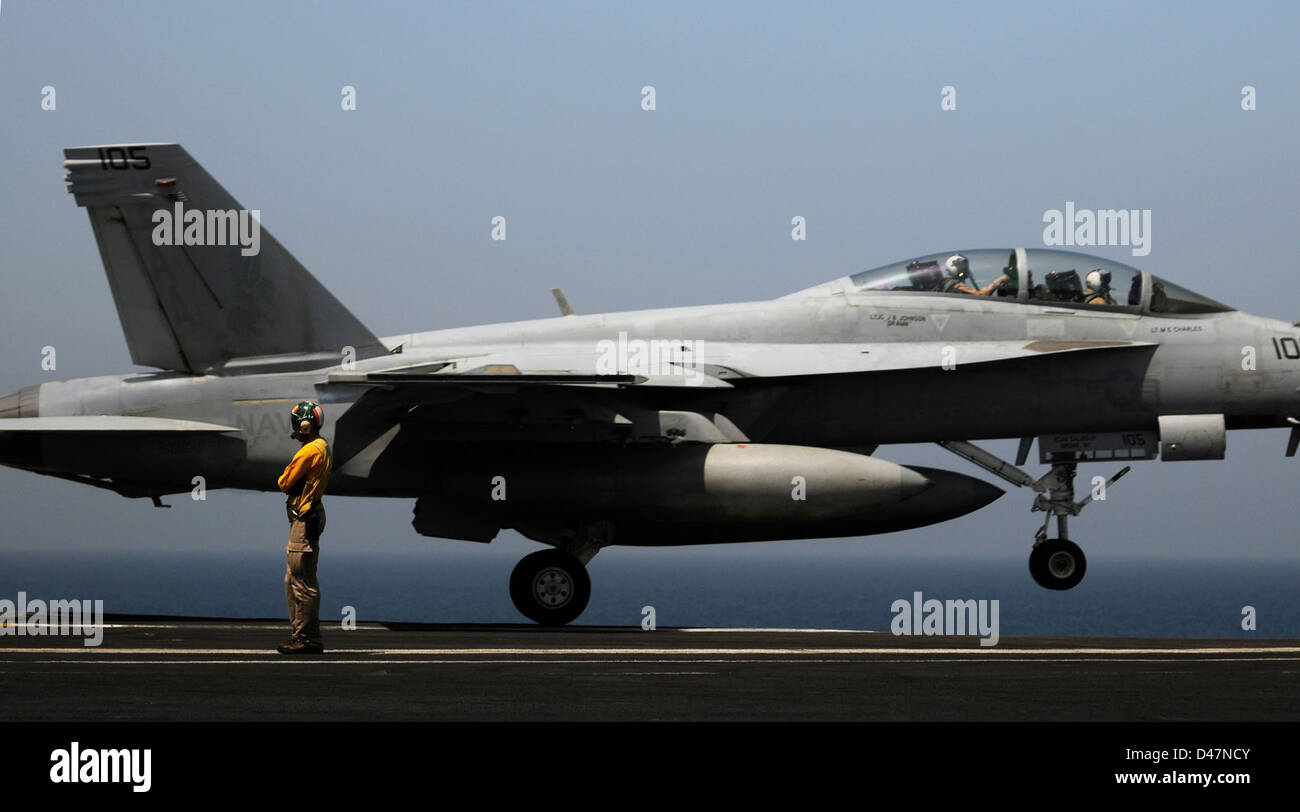 Jet launch hi-res stock photography and images - Alamy