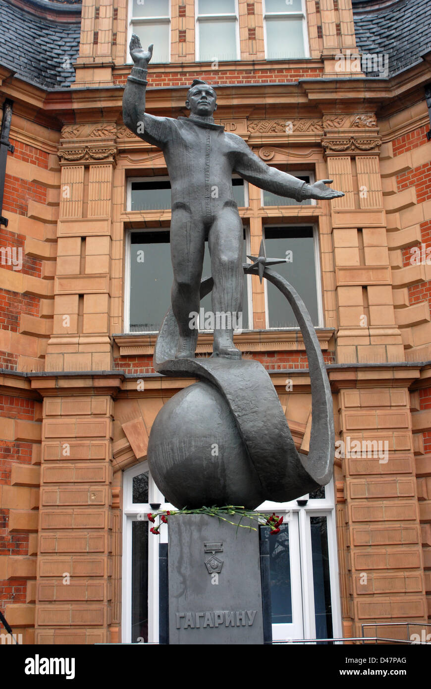 Yuri Gagarin statue unveiled at Royal Observatory 7 March 2013 London ...