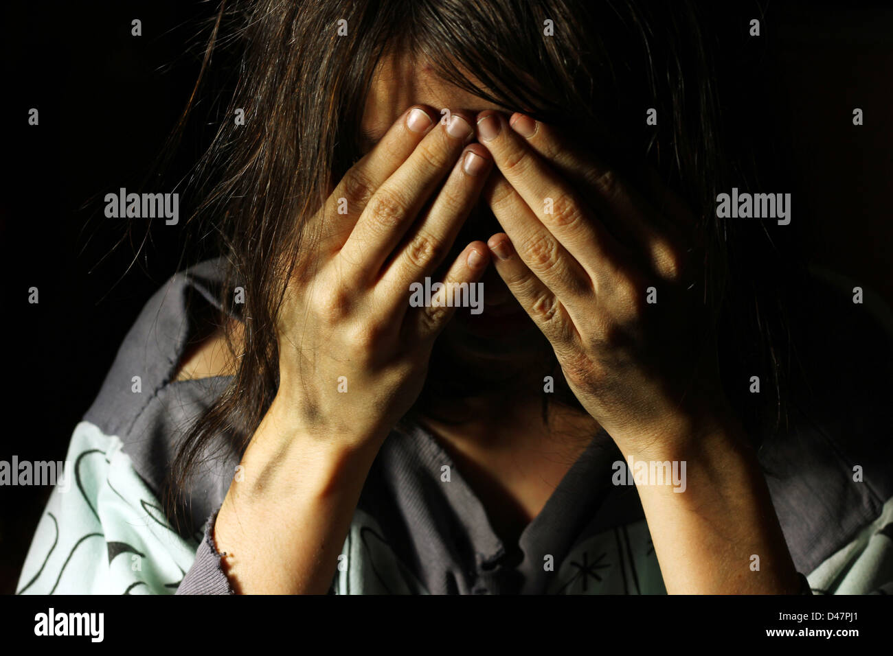 Poor girl face hi-res stock photography and images - Alamy